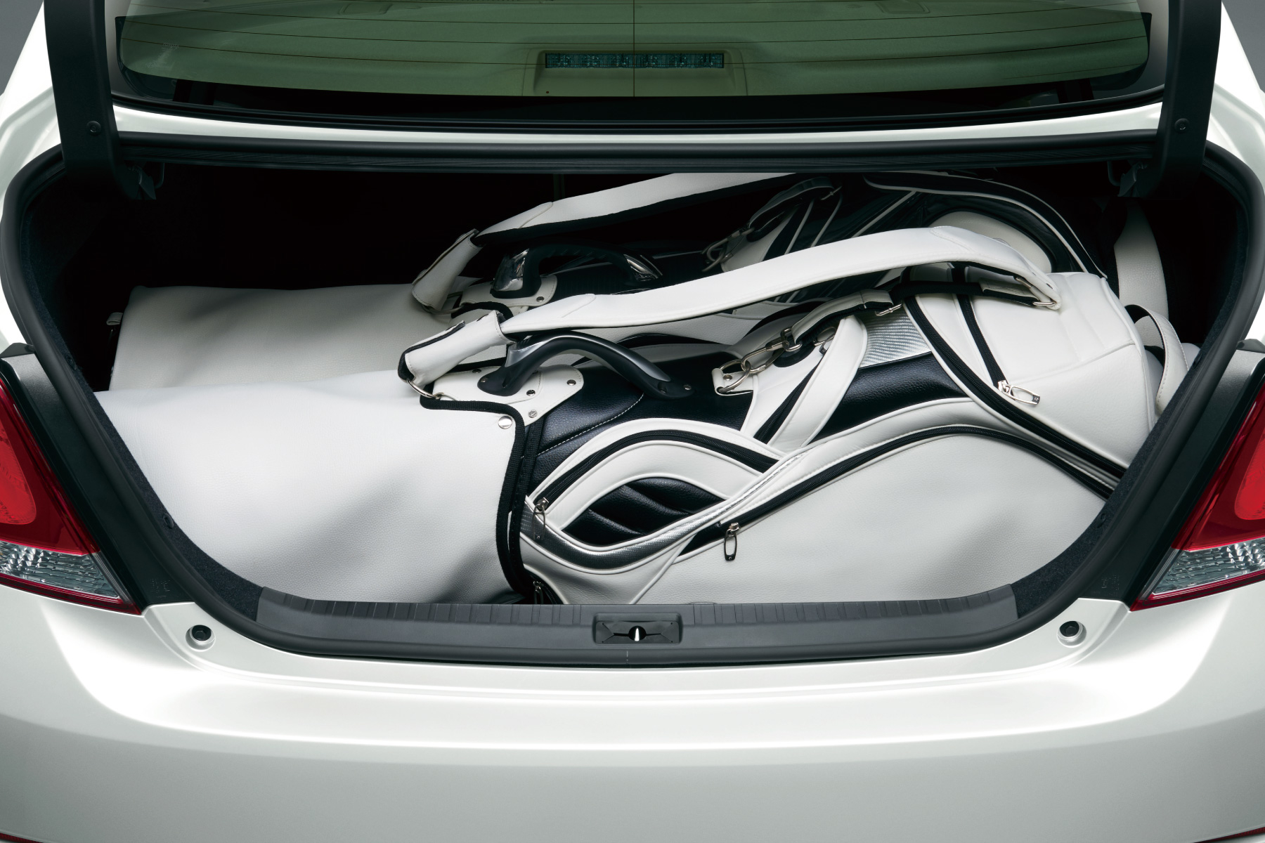 アリオン | 室内 | 【公式】ネッツトヨタニューリー北大阪